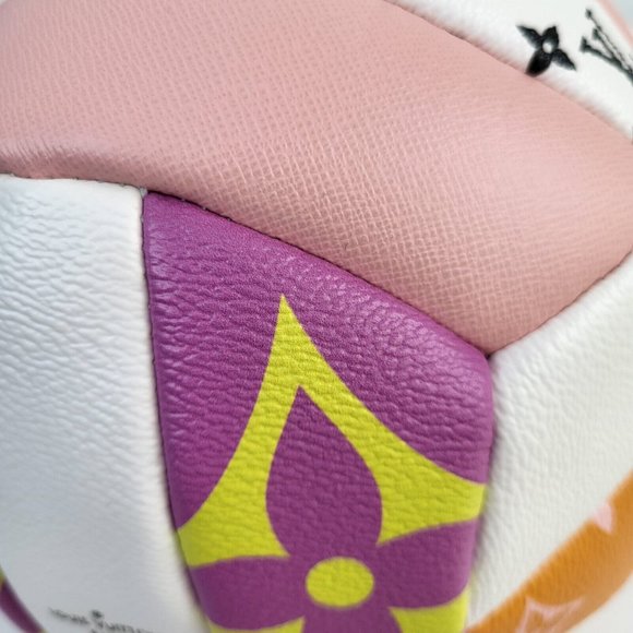 Louis Vuitton | Games | New Authentic Louis Vuitton Limited Edition ...